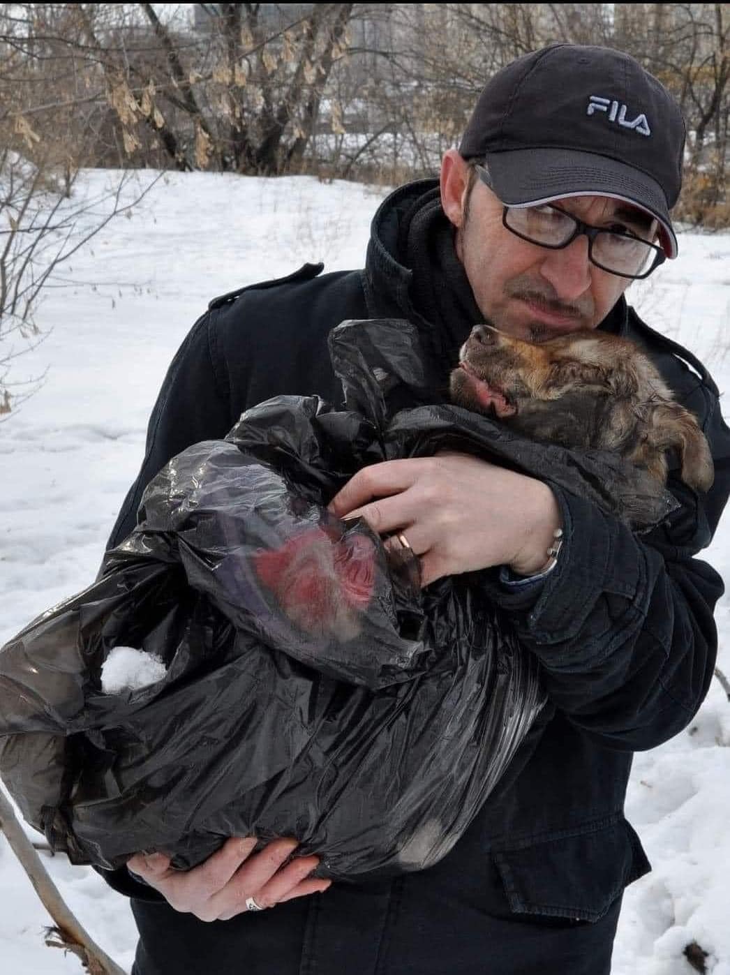 Ukraine: People Leave Their Houses With Their Pets, But This Man Did ...